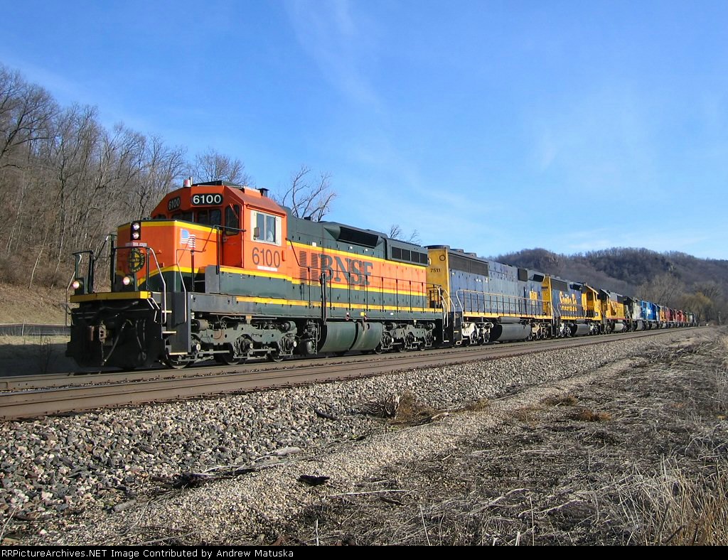BNSF 6100